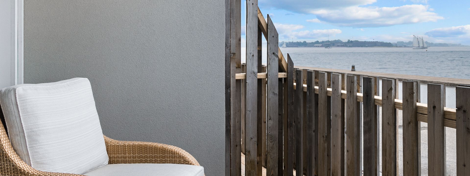 Narragansett Waterview King Patio - Newport Harbor Island Resort